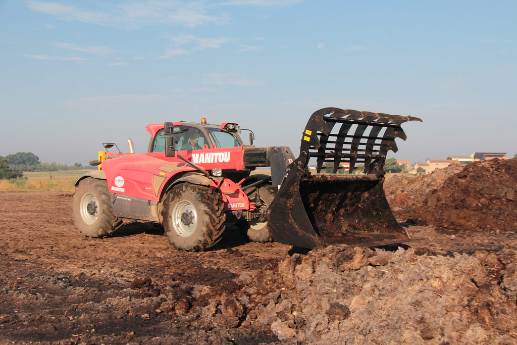 High Capacity Agricultural Grab Bucket | Parallel Ag