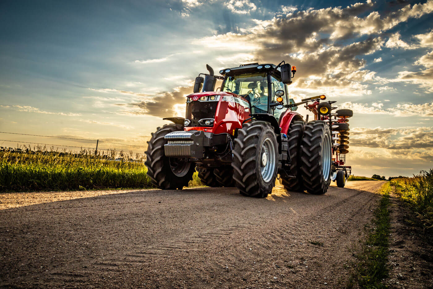 7700 Series Row Crop Tractors | Parallel Ag