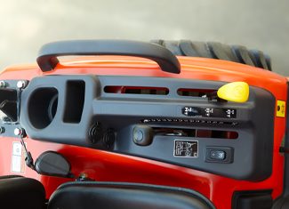 Kioti CS2520 tractor | Parallel Ag