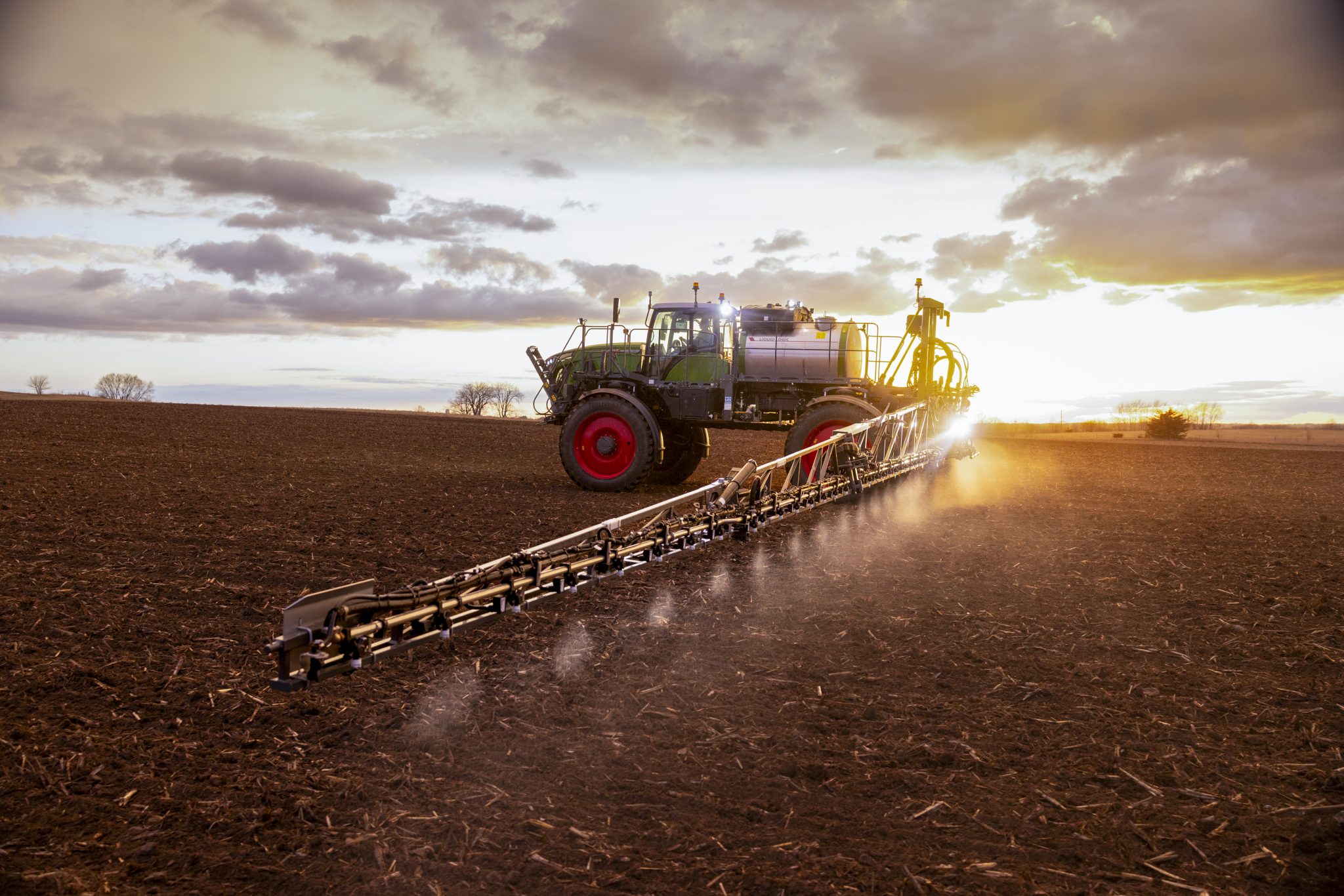Fendt Rogator 900 Series Sprayer | Parallel Ag