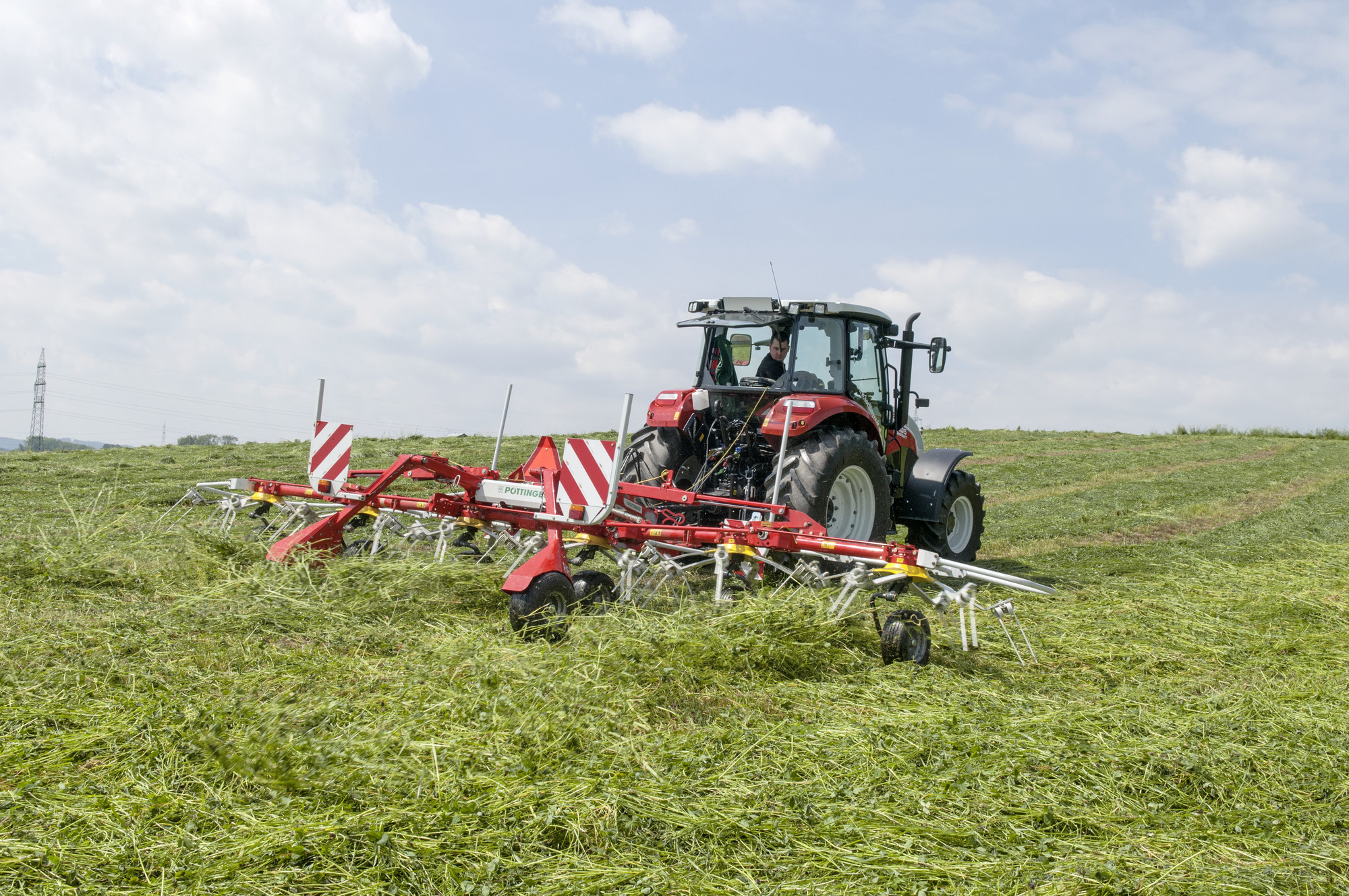 Pottinger Trailed Tedders | Parallel Ag