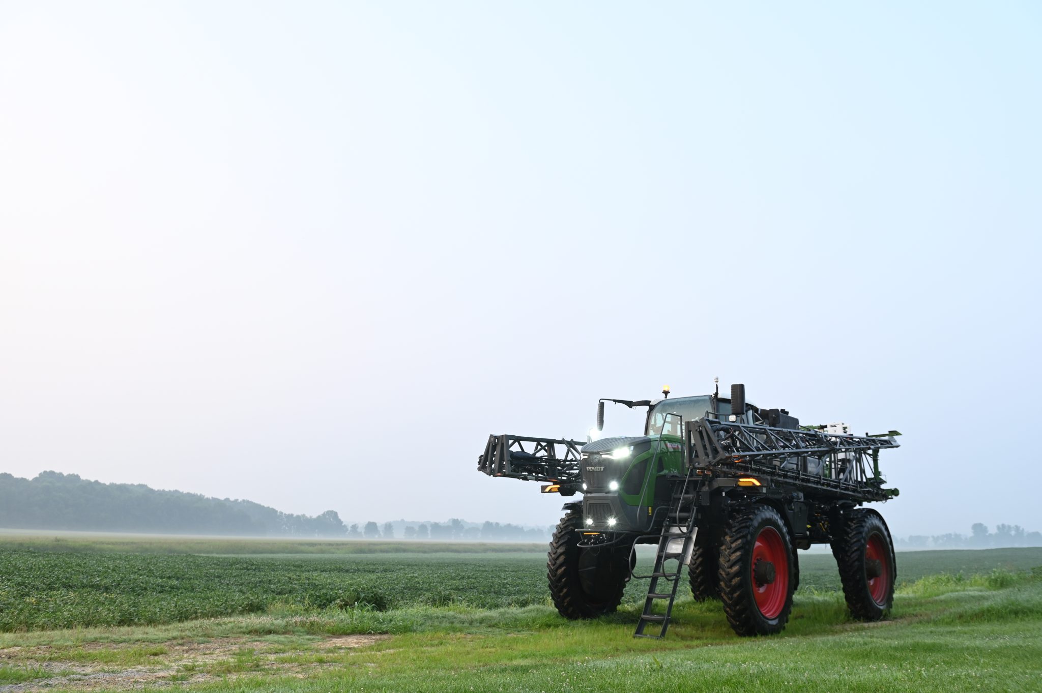 Fendt Rogator 900 Series Sprayers | Parallel Ag